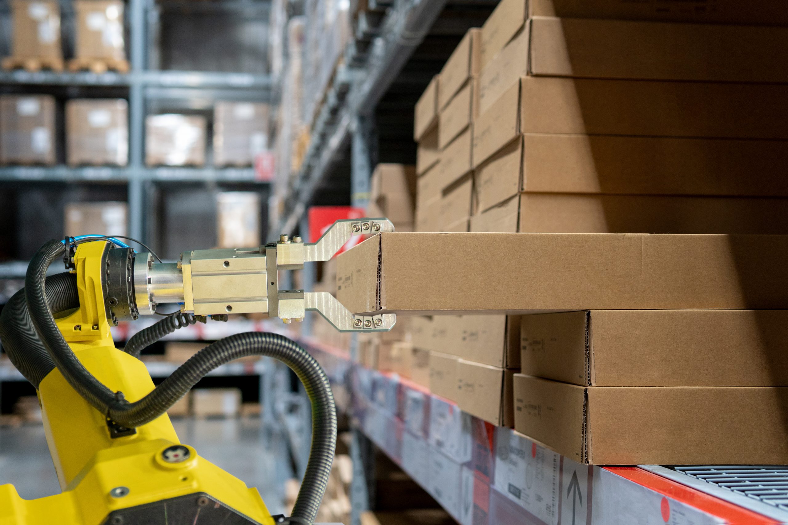 Smart warehousing: The future of automated logistics & warehousing ...