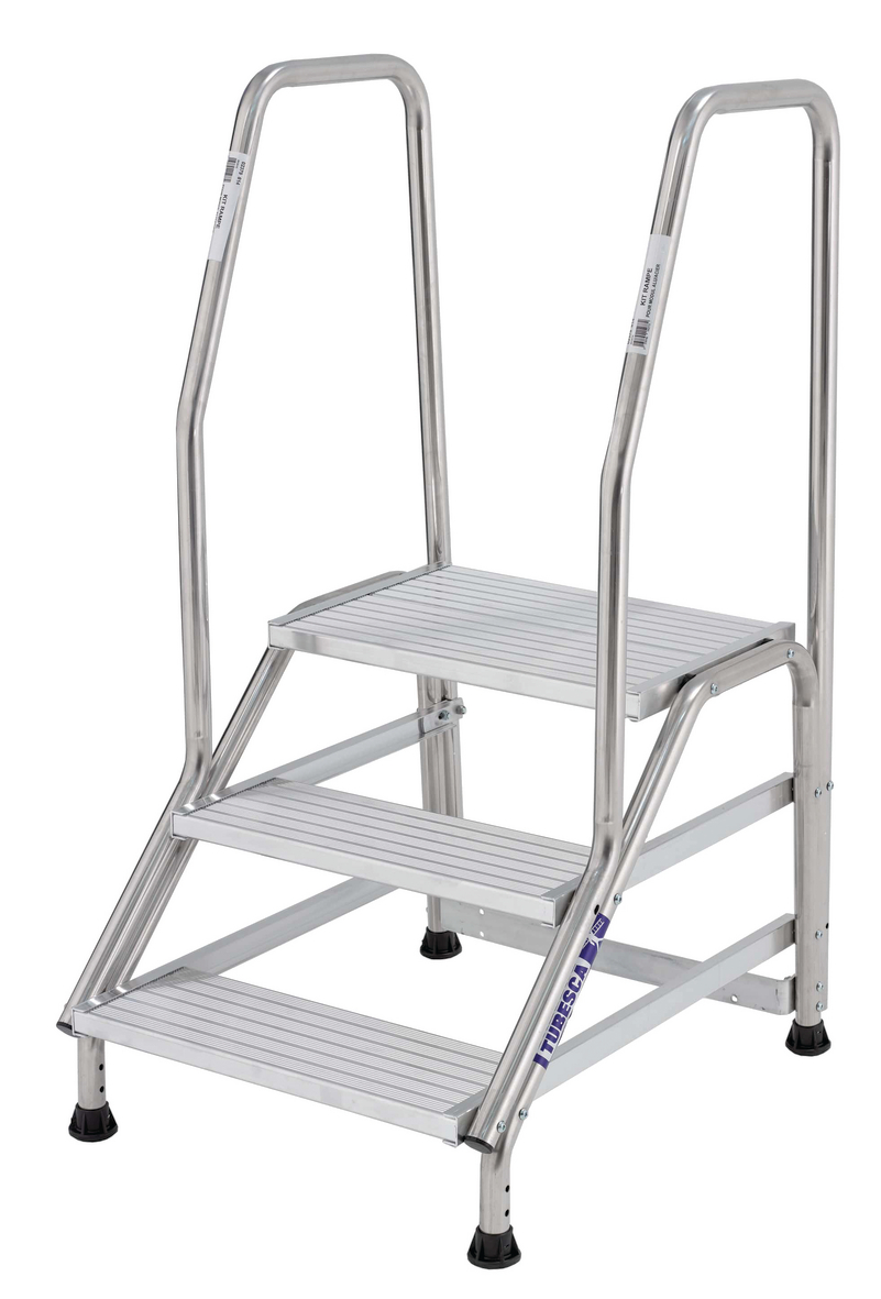 Fixed step stool with 2 hand rails | Manutan UK