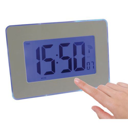 Orium Sensitive RC digital clock | Manutan UK
