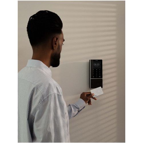 Pack of 25 RFID cards for TimeMoto time clock - Manutan.co.uk