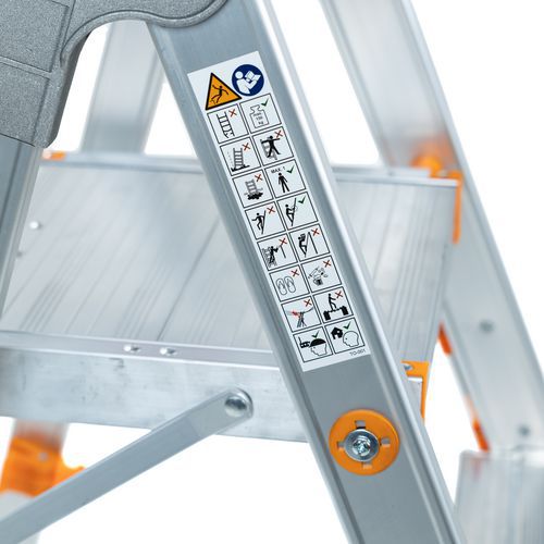 Professional Aluminium Stepladder | Ladders | Manutan