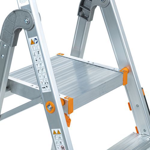 Professional Aluminium Stepladder | Ladders | Manutan