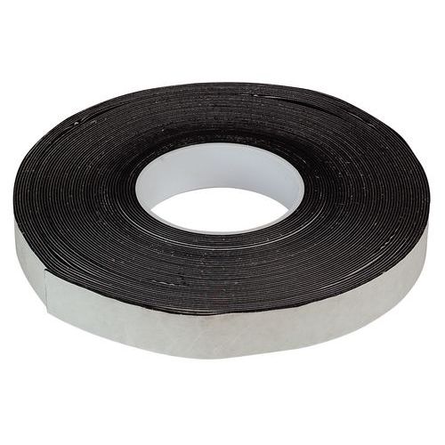 Magnetic tape in plastic-ferrite - single-sided - Manutan.co.uk