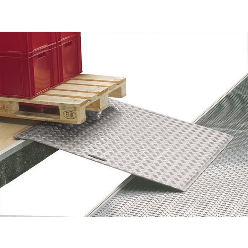 Loading ramp - AWB 1008 - Load capacity 1200 kg - Altec - Manutan.co.uk