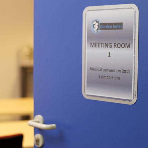 A4 Tarifold Magnetic Display Frames - Pack of 2 | Manutan UK