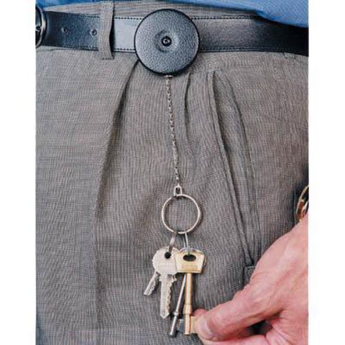 Self-retracting key reels - Securikey - Manutan.co.uk