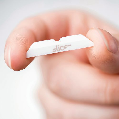 Ceramic Box Cutter Blades - Pack of 4 - Manutan.co.uk