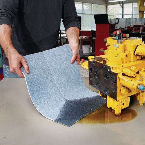 PIG Absorbent Mat Rolls | Spill Response | Manutan UK