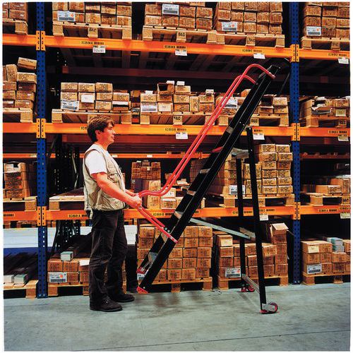 Taurus warehouse step ladder - Manutan.co.uk