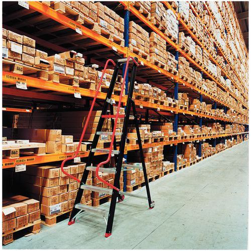 Taurus warehouse step ladder - Manutan.co.uk