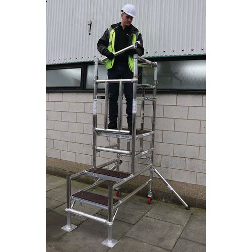 Industrial Podium Steps | 3-5 Treads | 1-1.5m High