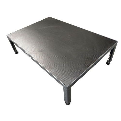 Stepstool with adjustable platform | Manutan UK