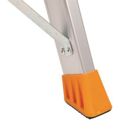 Professional aluminium step ladder with ramp - Manutan Expert - Manutan ...