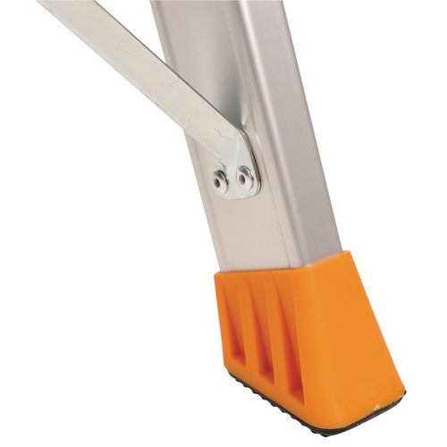 Professional aluminium step ladder with ramp - Manutan Expert - Manutan ...