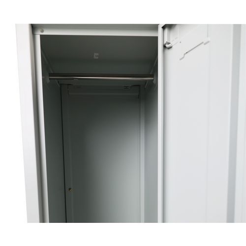 Multi-compartment locker with hanging rail - On base - 3 columns ...