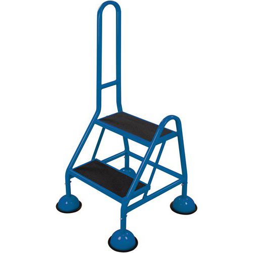 Mobile Anti Slip Steps with Handle | Safety Steps | Manutan