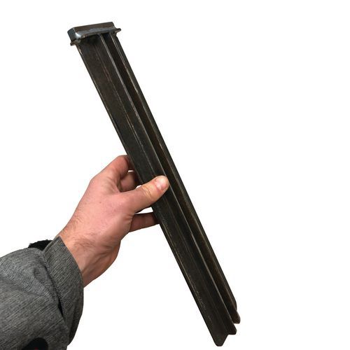 Outer Corner Locking Pin + Vertical Gasket Pack Accessory - Manutan.co.uk