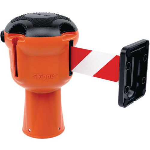 Skipper Wall & Magnetic Receiver Clip - Manutan.co.uk