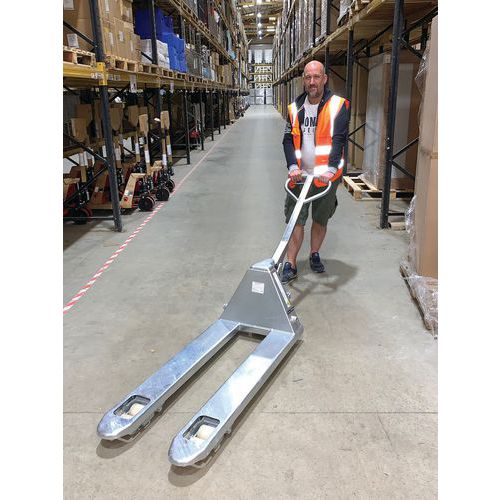 Galvanised Zinc Hand Pallet Truck - Heavy Duty 2500kg - Manutan Expert ...