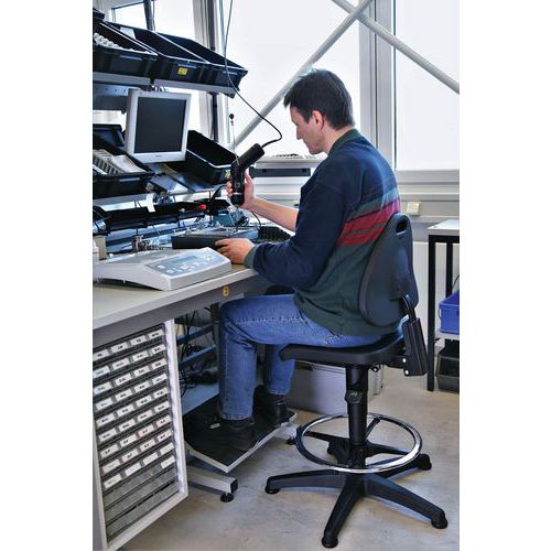 Bimos Isitec workshop chair - Low - On pads - Manutan.co.uk