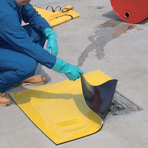 Pig® Original Drainblocker® drain cover - Manutan.co.uk