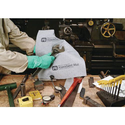 4-in-1® SM technology universal absorbent - Pre-cut roll with dispenser ...